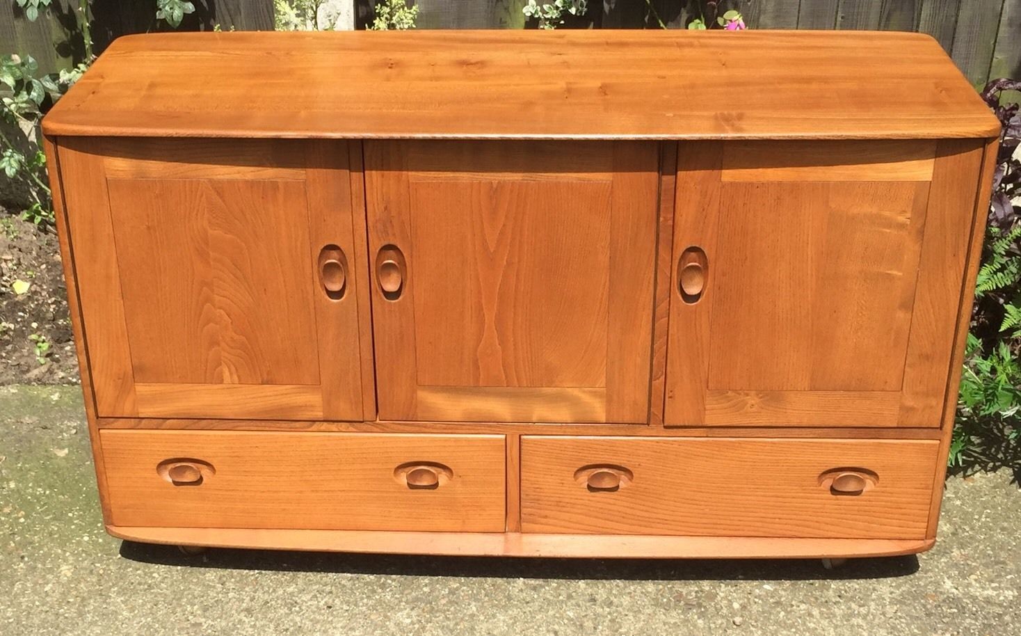 FINE RETRO ERCOL SIDEBOARD- VERY CLEAN CONDITION, 2-MAN DELIVERY ...